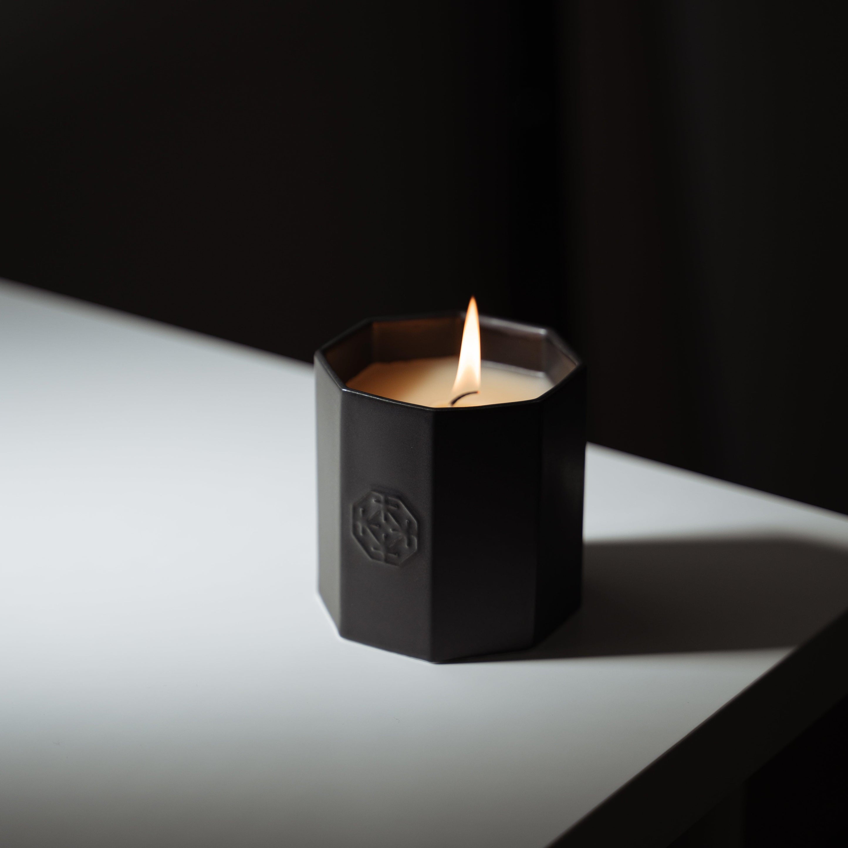 Hinoki & Arita Ware Candle | Japanese Scented Candle – Millennium Gallery JP
