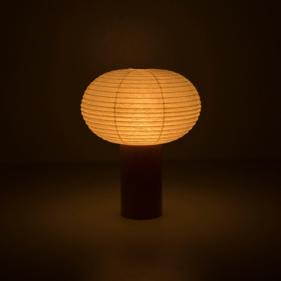 L'histoire de la lampe de table en papier japonais « TORCHIN » – Millennium Gallery JP